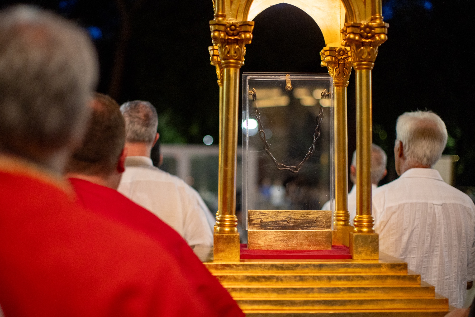 Historic Tradition: Holy Chains of St. Paul’s Solemn Procession – Crux ...